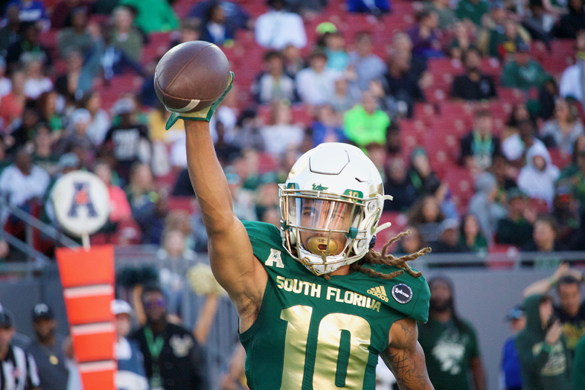 Battle of the Bulls in USF spring football game – The Crow's Nest