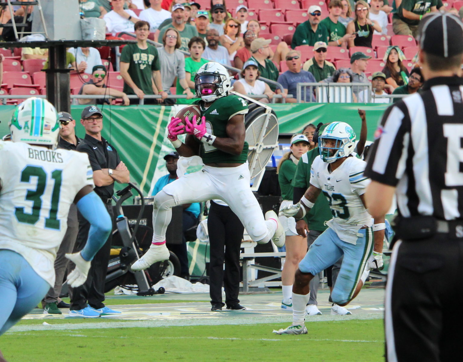 USF football falls short to Tulane in high-scoring Homecoming Game ...