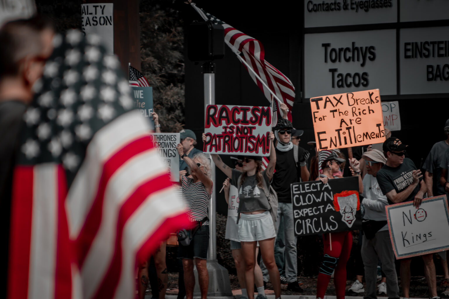 After ‘No Kings’ day, Tampa Bay residents reflect on one of the largest ...